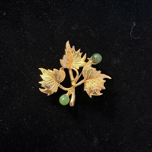 Hobe | Jewelry | Vintage Hobe Pin | Poshmark